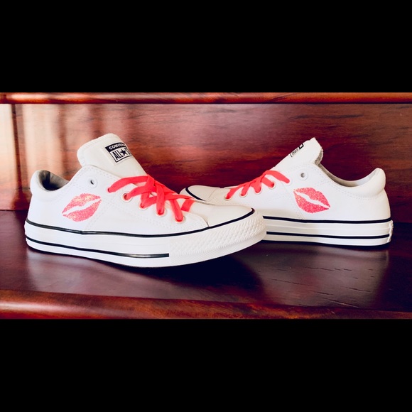 Converse | Shoes | Kiss Lips Converse Sneaker | Poshmark